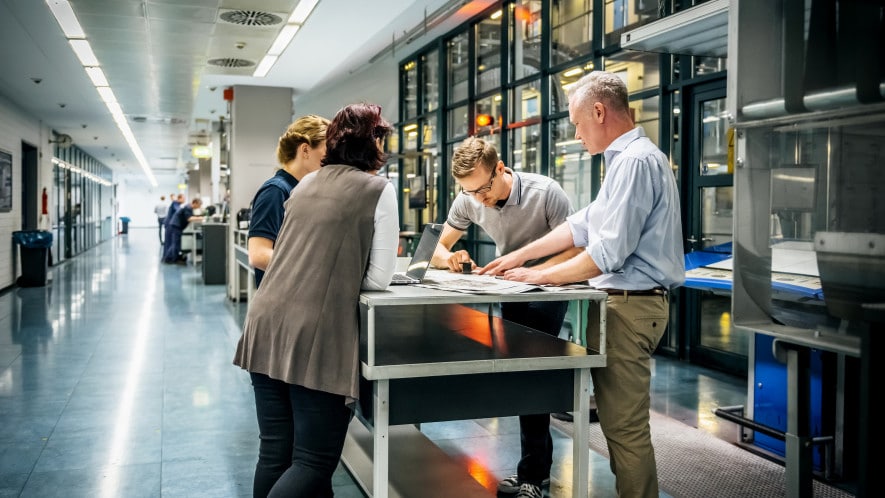 The new B2B value chain: Competing on experience, cost and responsiveness