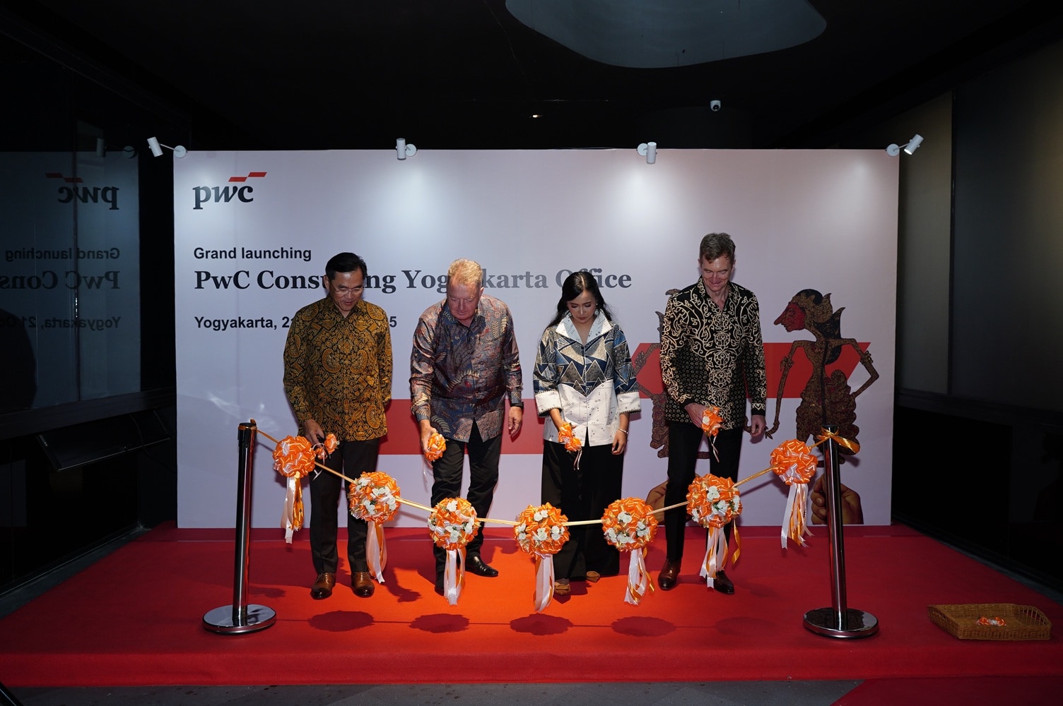 PwC Consulting Yogyakarta resmi dibuka hari ini, hadir untuk ...