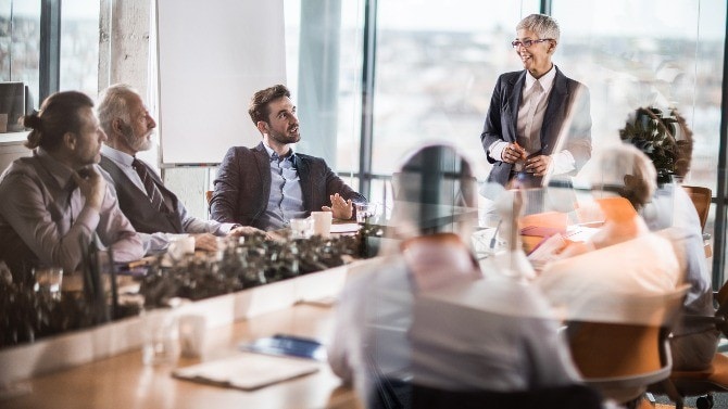 Board guide to financial distress warning signs: PwC